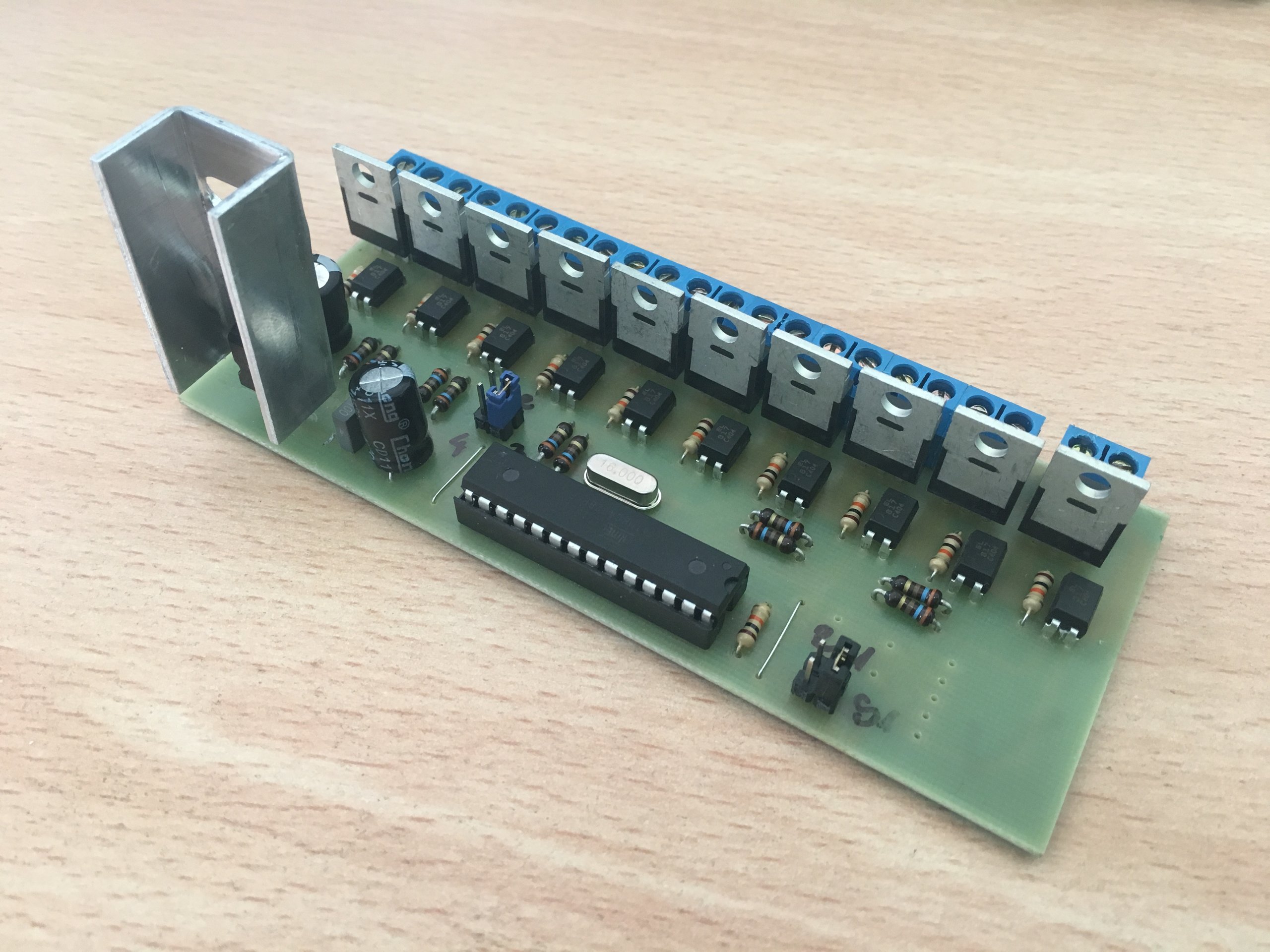 10 channel Commercial LED lightning controller from 3Mode on Tindie