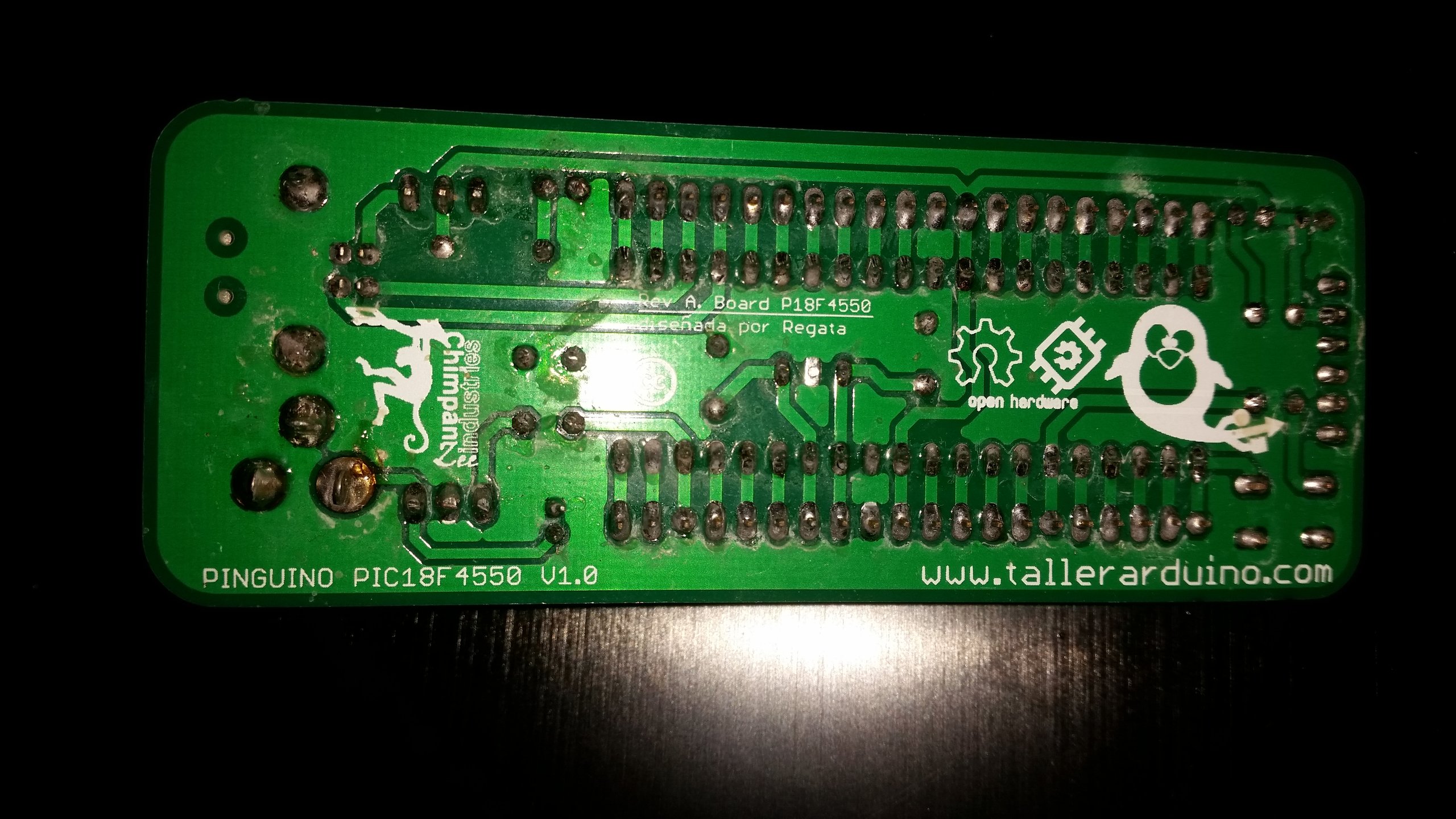 PINGUINO PIC18F4550 DEV BOARD from Regata on Tindie