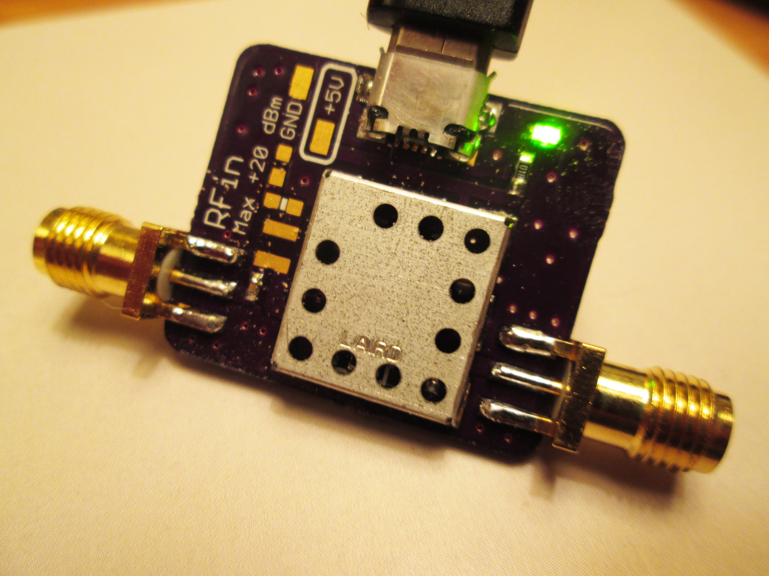 Ultra Linear LNA; 10-2000 MHz; NF 0.5dB from gpio on Tindie