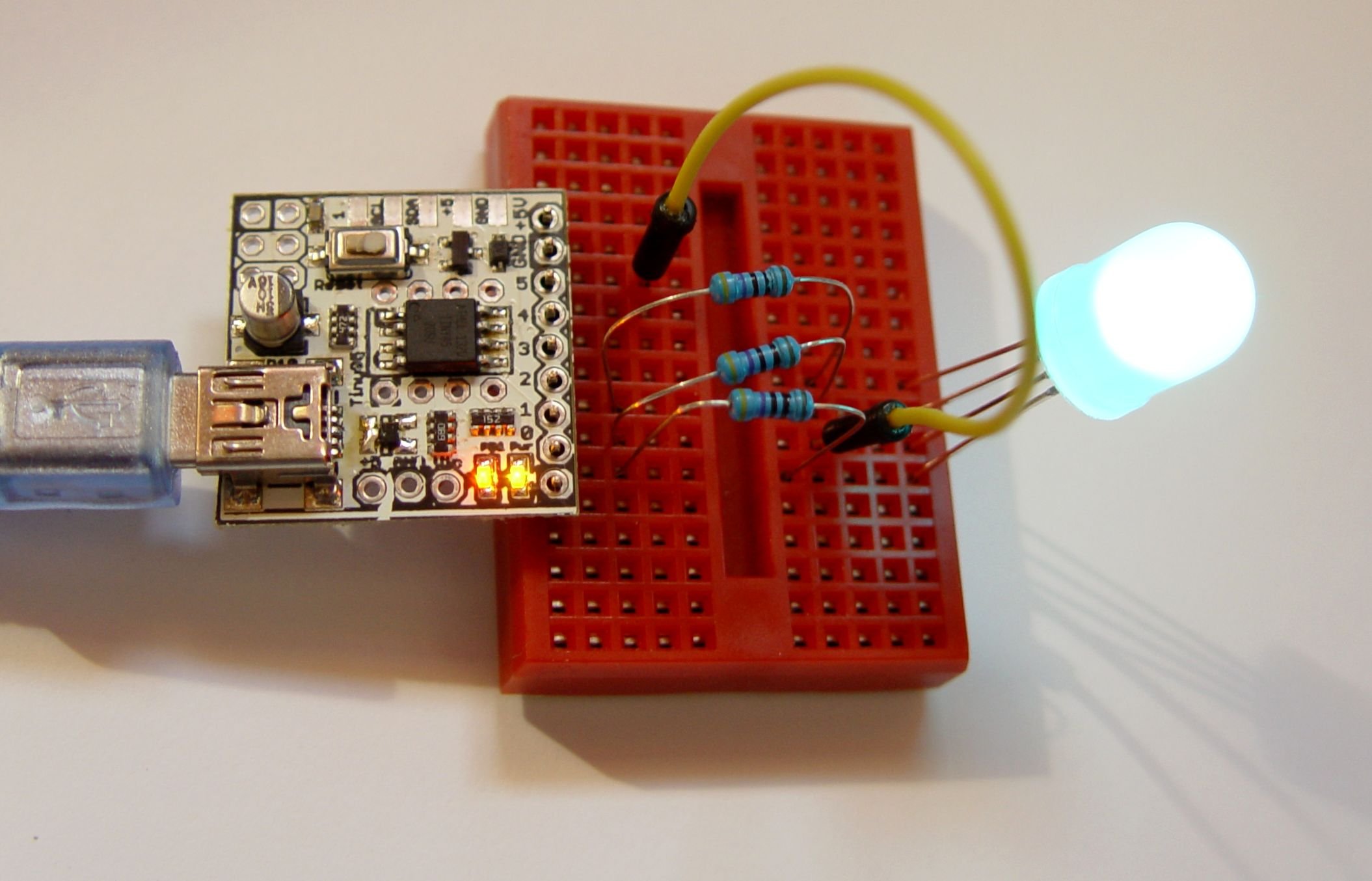 Attiny85 Digispark Compatible Kit Shield Programmer From Bobricius
