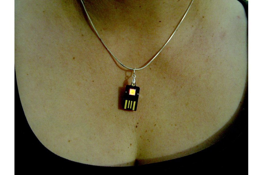 USB supercapacitor Led Earrings from bobricius on Tindie USB supercapacitor Led Earrings from bobricius on Tindie